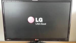 LG TV Vertical Lines on Screen? How to Fix Guide